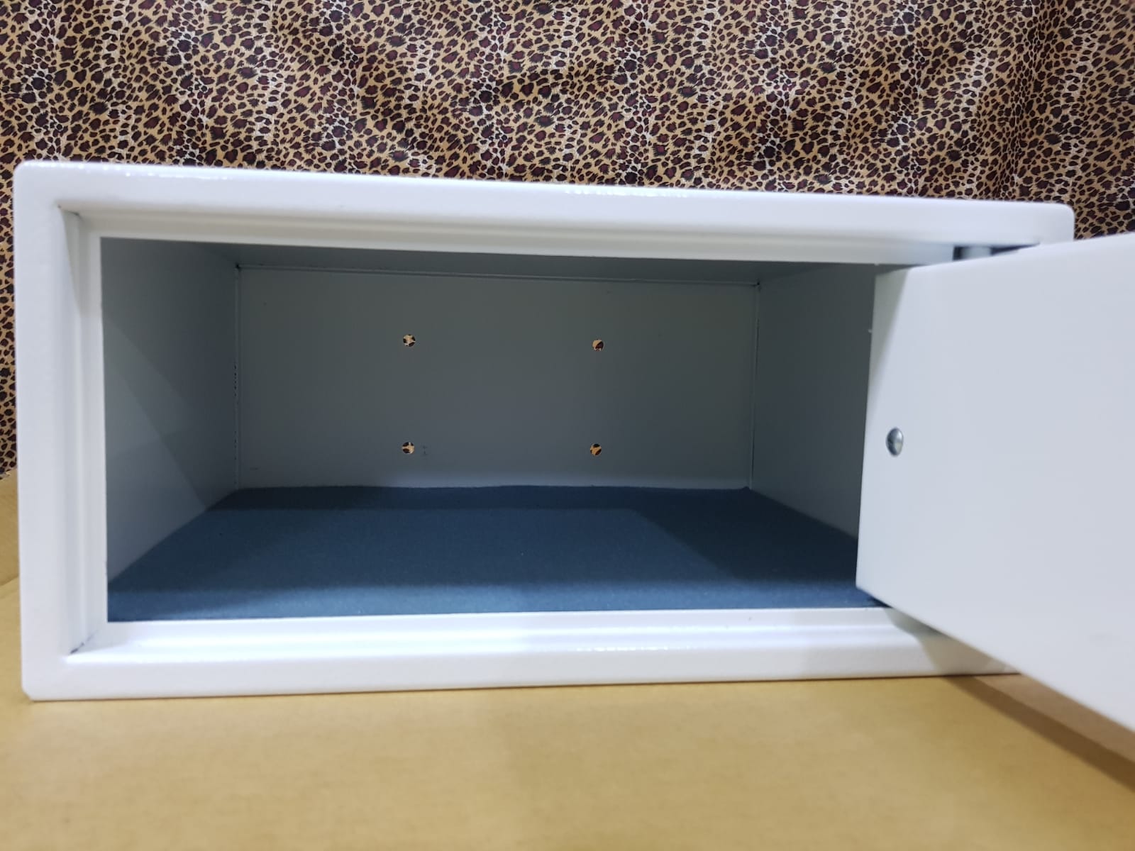 Mosler Private Safes – Asia Cash Management Systems Co., Ltd. (ACMS)
